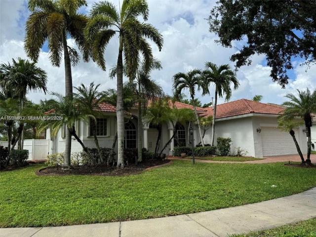 4 bedroom luxury Villa for rent in Pembroke Pines, United States