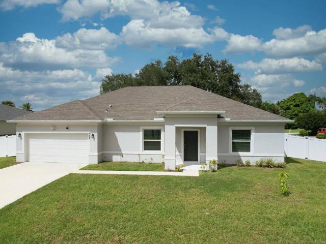 4 bedroom luxury Villa for rent in Port Saint Lucie, Florida