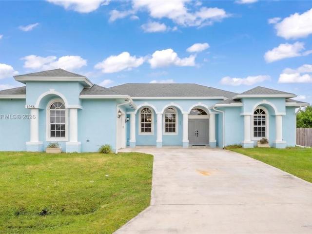 4 bedroom luxury Villa for rent in Port Saint Lucie, Florida
