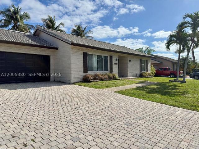 4 bedroom luxury Villa for rent in Sunrise, United States