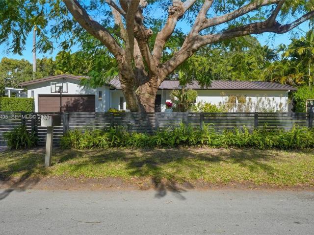 4 bedroom luxury Villa for rent in South Miami, Florida
