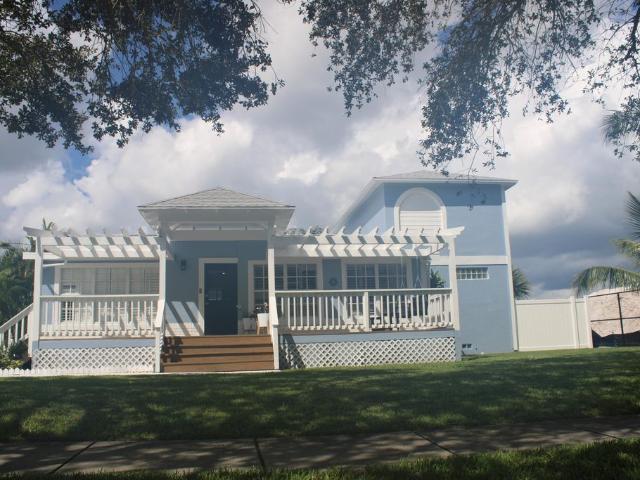 4 bedroom luxury Villa for rent in Tequesta, Florida