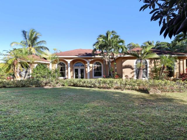 4 bedroom luxury Villa for rent in The Acreage, Florida