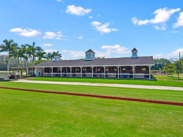 4 bedroom luxury Villa for rent in Wellington, Florida