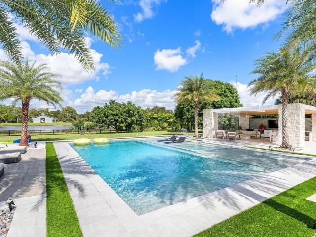 4 bedroom luxury Villa for rent in Wellington, Florida