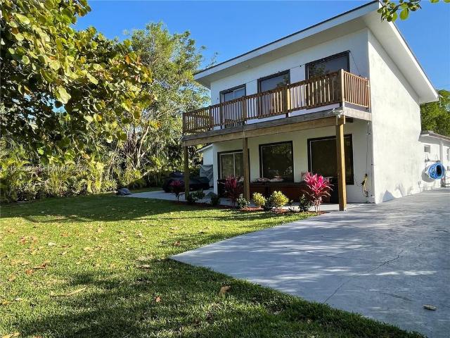 4 bedroom luxury Villa for rent in West Park, Florida