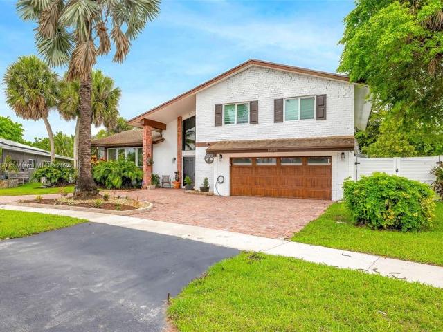 4 bedroom luxury Villa for rent in Weston, Florida