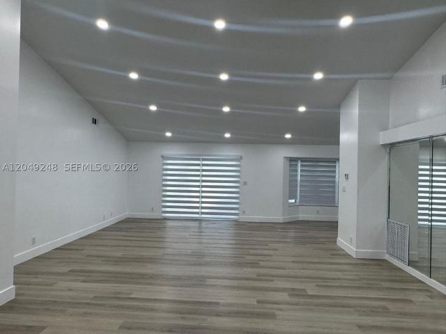 4 bedroom luxury Villa for sale in Margate, United States