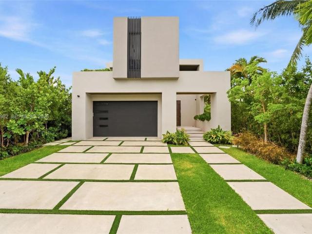 4 bedroom luxury Villa for sale in Miami Beach, Florida