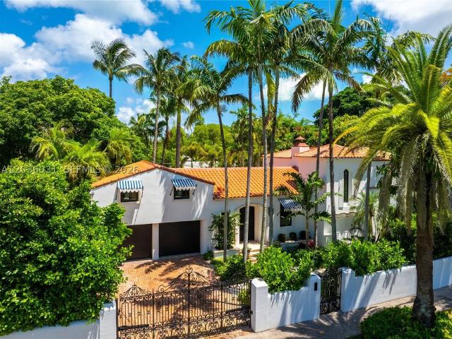 4 bedroom luxury Villa for sale in Miami Beach, Florida