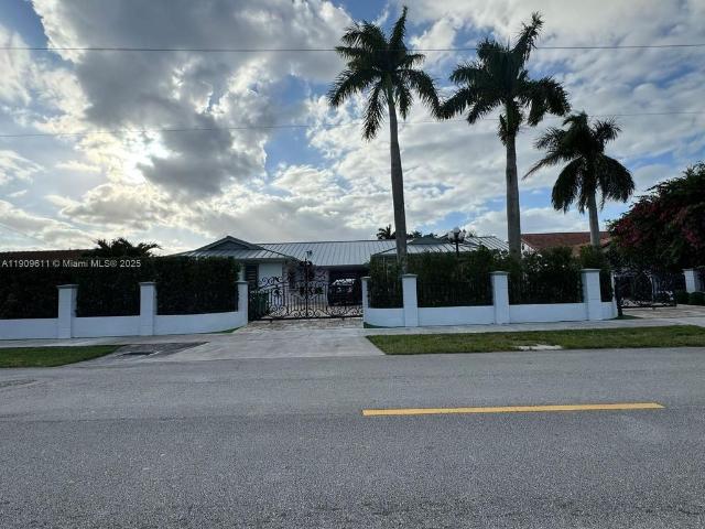 5 bedroom luxury Villa for sale in Miami, United States