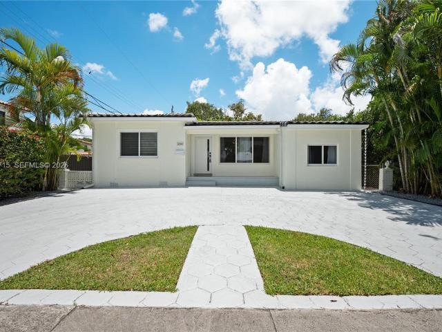 4 bedroom luxury Villa for sale in Miami, Florida