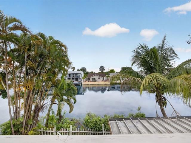 4 bedroom luxury Villa for sale in Miami, Florida