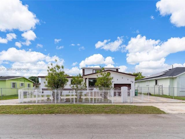 4 bedroom luxury Villa for sale in Miami, Florida