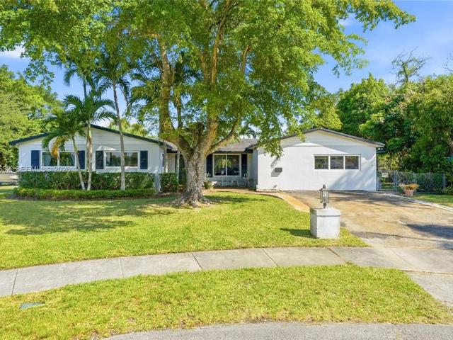 4 bedroom luxury Villa for sale in Miami, Florida
