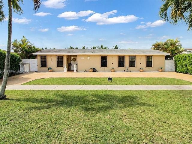 4 bedroom luxury Villa for sale in Miami, Florida