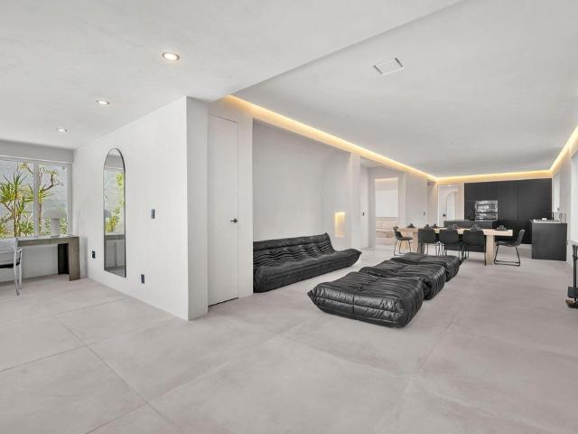4 bedroom luxury Villa for sale in Miami, Florida