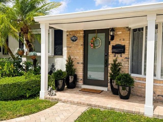 4 bedroom luxury Villa for sale in Miami, Florida