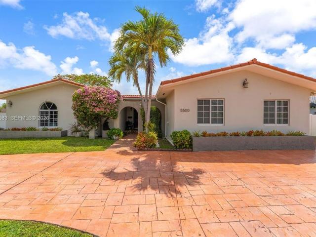 4 bedroom luxury Villa for sale in Miami, Florida