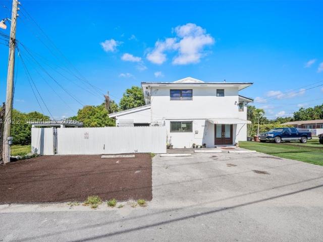 4 bedroom luxury Villa for sale in Miami, Florida