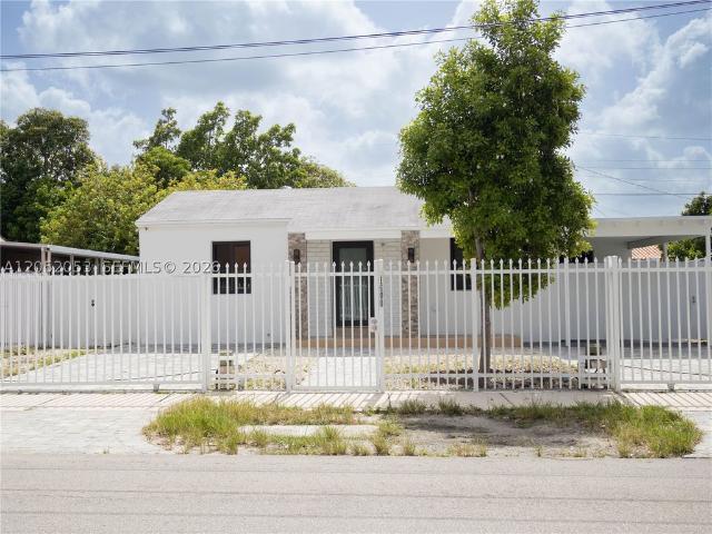 4 bedroom luxury Villa for sale in Miami, Florida