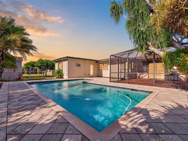 4 bedroom luxury Villa for sale in Miami, Florida