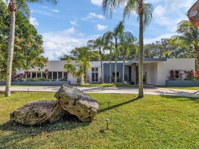 4 bedroom luxury Villa for sale in Miami, Florida