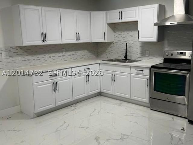 4 bedroom luxury Villa for sale in Miami Gardens, Florida
