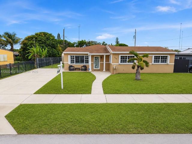 4 bedroom luxury Villa for sale in Miami Gardens, Florida
