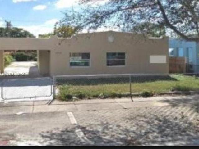 4 bedroom luxury Villa for sale in Miami Heights Trailer Park, Florida
