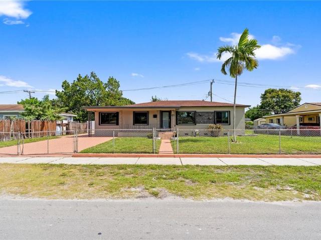 4 bedroom luxury Villa for sale in Miami Heights Trailer Park, Florida