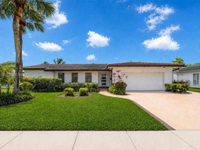 4 bedroom luxury Villa for sale in Miami Lakes, Florida