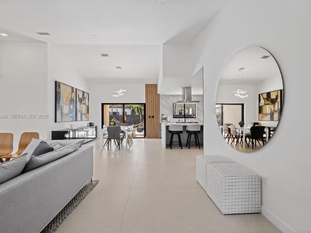 4 bedroom luxury Villa for sale in Miami Lakes, Florida
