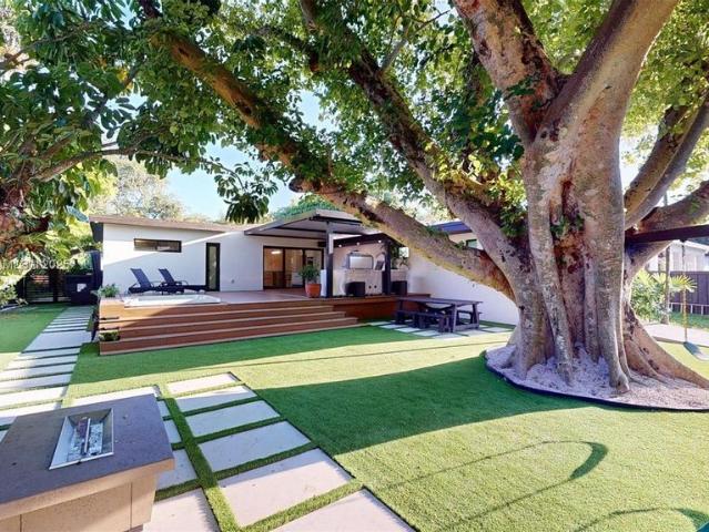 4 bedroom luxury Villa for sale in Miami Springs, Florida