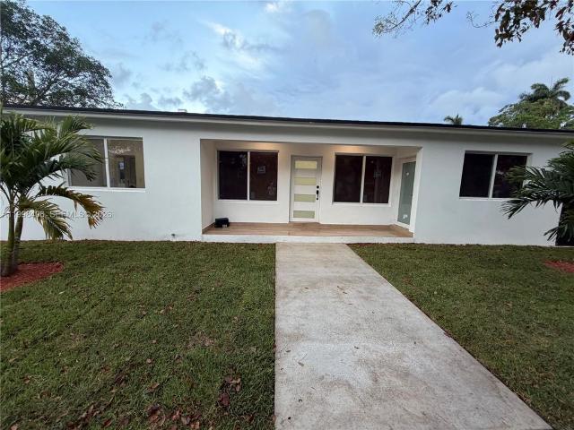 4 bedroom luxury Villa for sale in Miami Springs, Florida