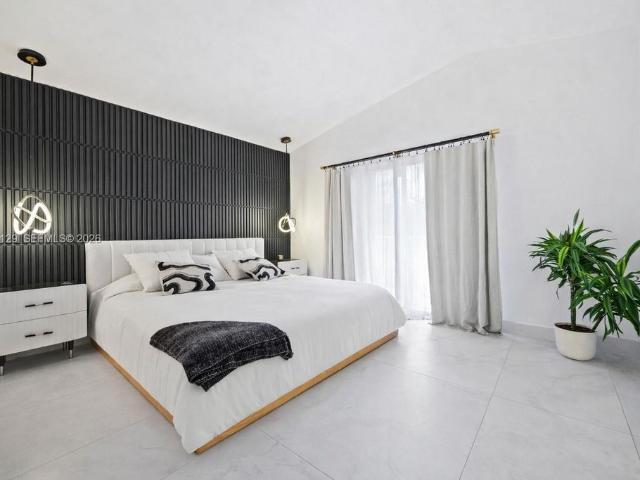 4 bedroom luxury Villa for sale in Miami Terrace Mobile Home, Florida