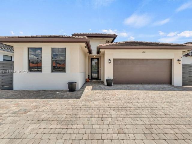 4 bedroom luxury Villa for sale in Miami Terrace Mobile Home, Florida