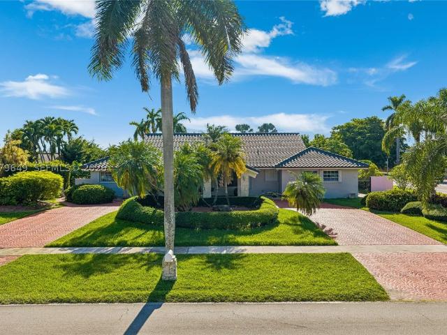 4 bedroom luxury Villa for sale in Miami Terrace Mobile Home, Florida