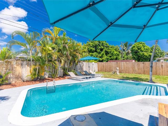 4 bedroom luxury Villa for sale in Miramar, Florida