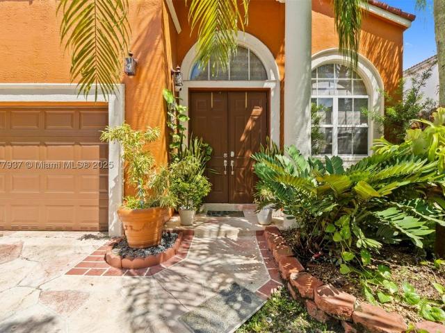 4 bedroom luxury Villa for sale in Miramar, Florida