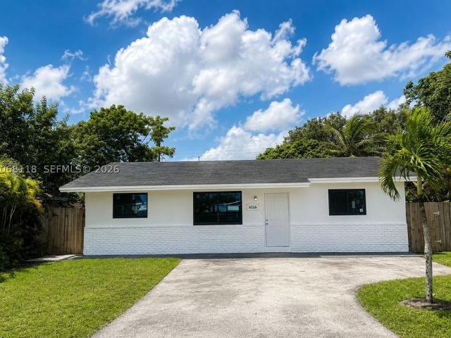 4 bedroom luxury Villa for sale in Miramar, Florida