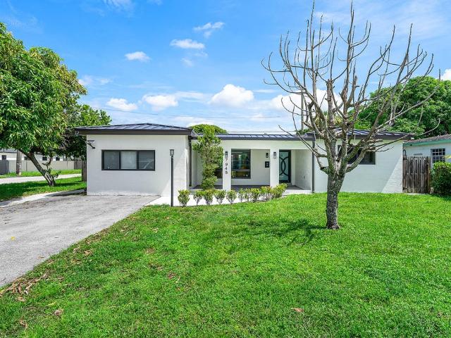 4 bedroom luxury Villa for sale in Miramar, Florida