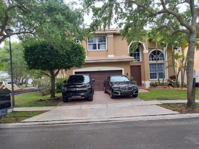 4 bedroom luxury Villa for sale in Miramar, Florida