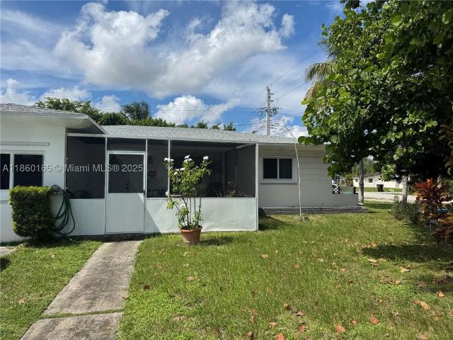 4 bedroom luxury Villa for sale in North Miami Beach, Florida