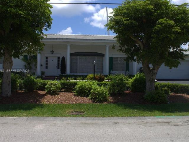 4 bedroom luxury Villa for sale in North Miami Beach, Florida