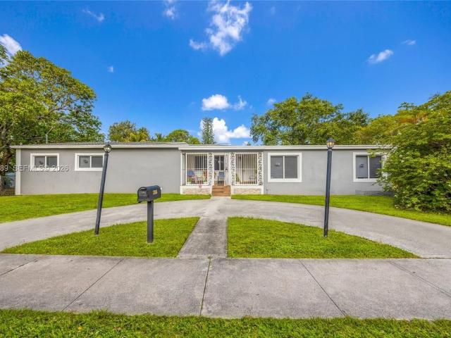 4 bedroom luxury Villa for sale in North Miami, Florida