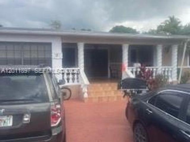 4 bedroom luxury Villa for sale in North Miami, Florida