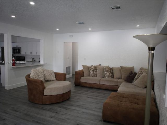 4 bedroom luxury Villa for sale in North Miami, United States