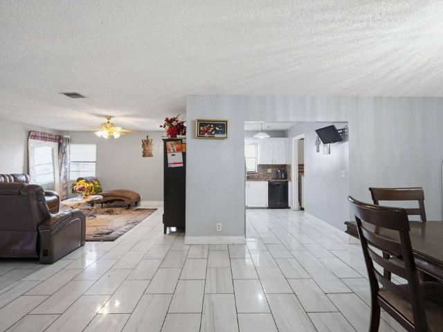 4 bedroom luxury Villa for sale in North Lauderdale, United States