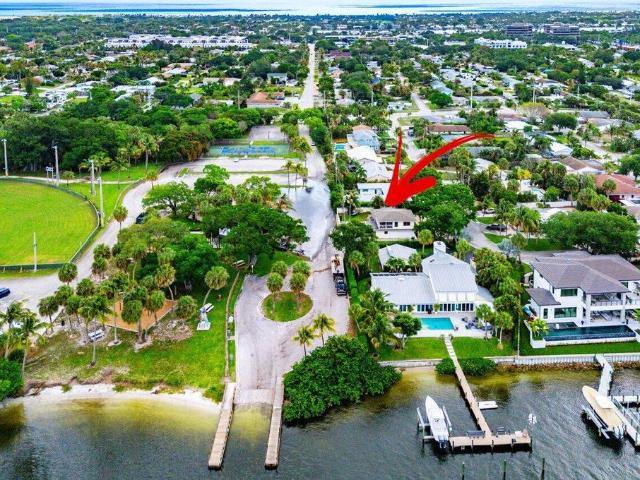 4 bedroom luxury Villa for sale in North Palm Beach, Florida